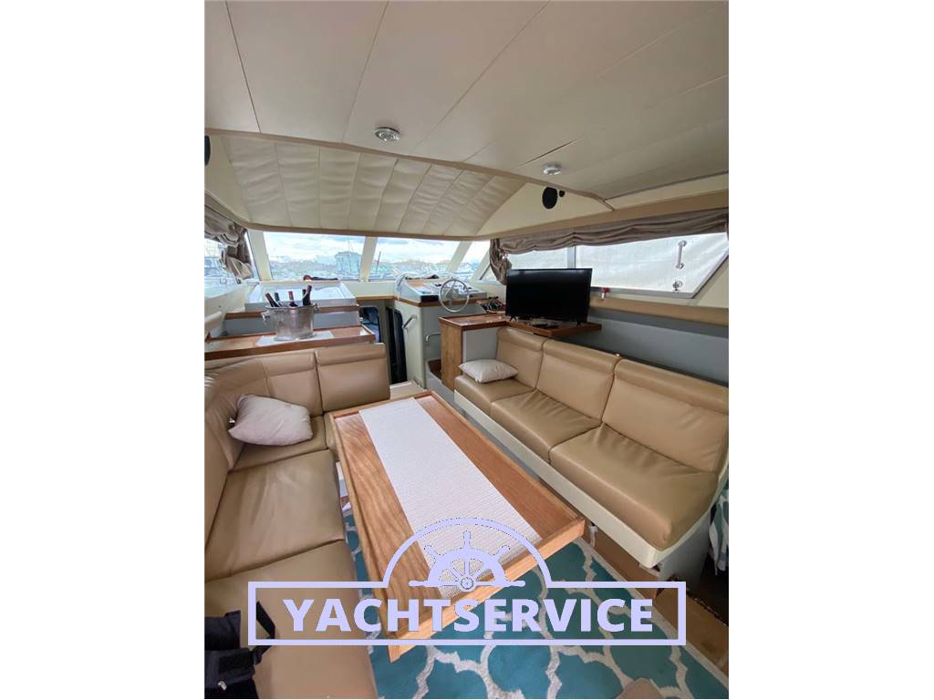 Ferretti Yarding Yacht 42 Fly Usato del 1992, Vendita Ferretti Yarding Yacht 42 Fly, Annunci ...