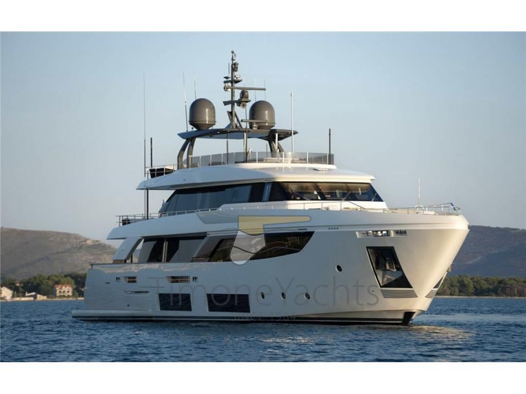 Custom Line Navetta 33 Usato del 2019, Vendita Custom Line Navetta 33 ...