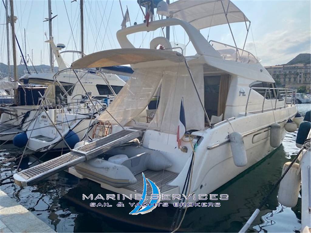 AZIMUT 40 FLY Usato del 1996, Vendita AZIMUT 40 FLY, Annunci barche e ...