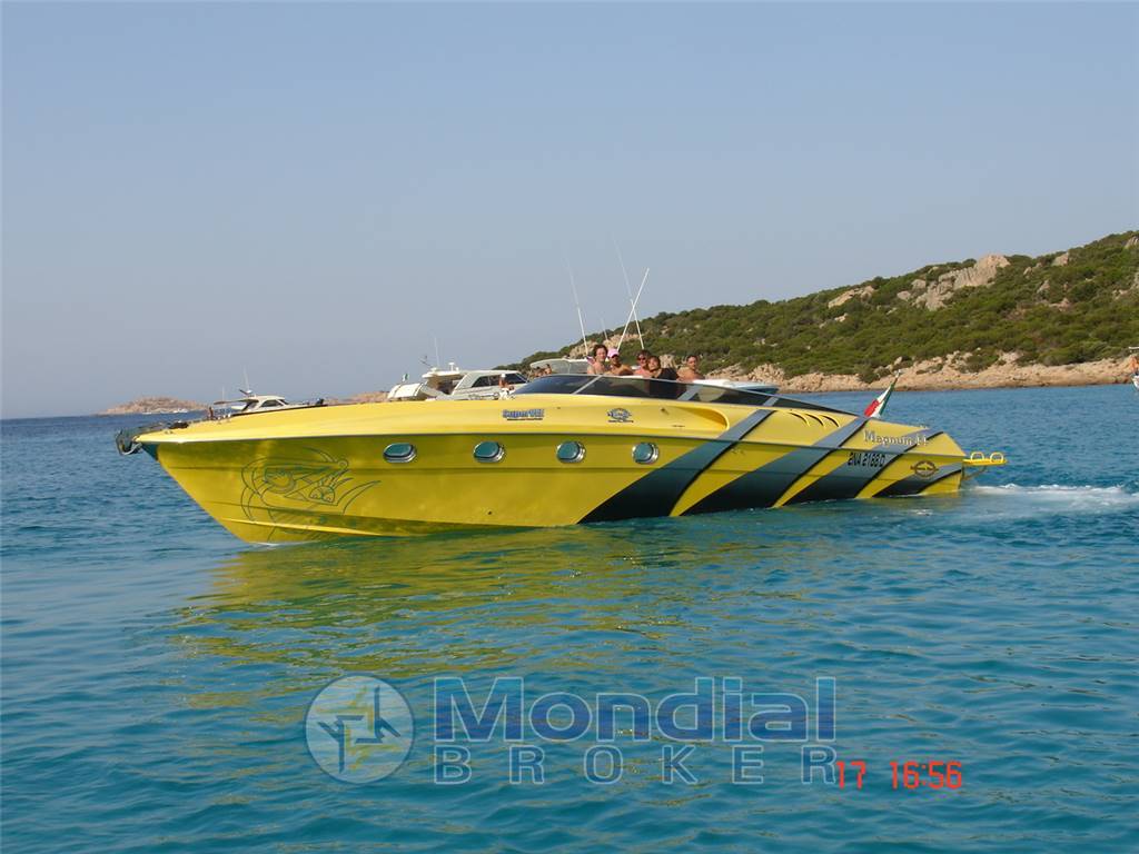 Magnum Marine Inc. 44 Sport Usato del 2000, Vendita Magnum Marine Inc ...