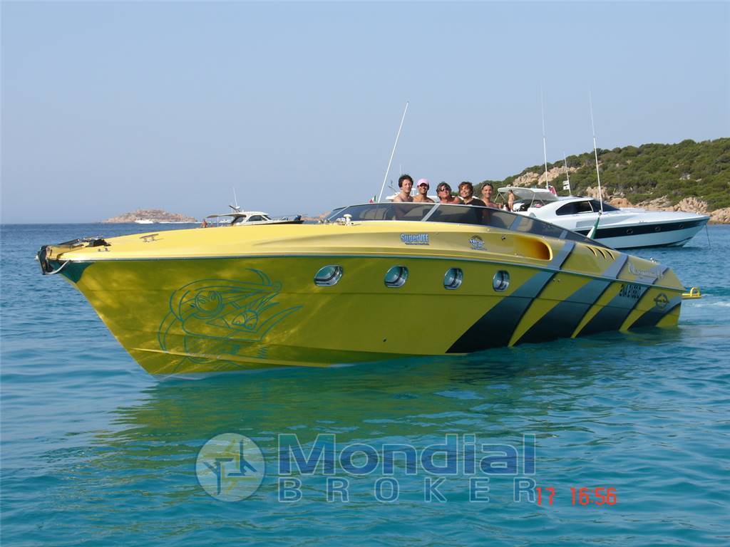 Magnum Marine Inc. 44 Sport Usato del 2000, Vendita Magnum Marine Inc ...
