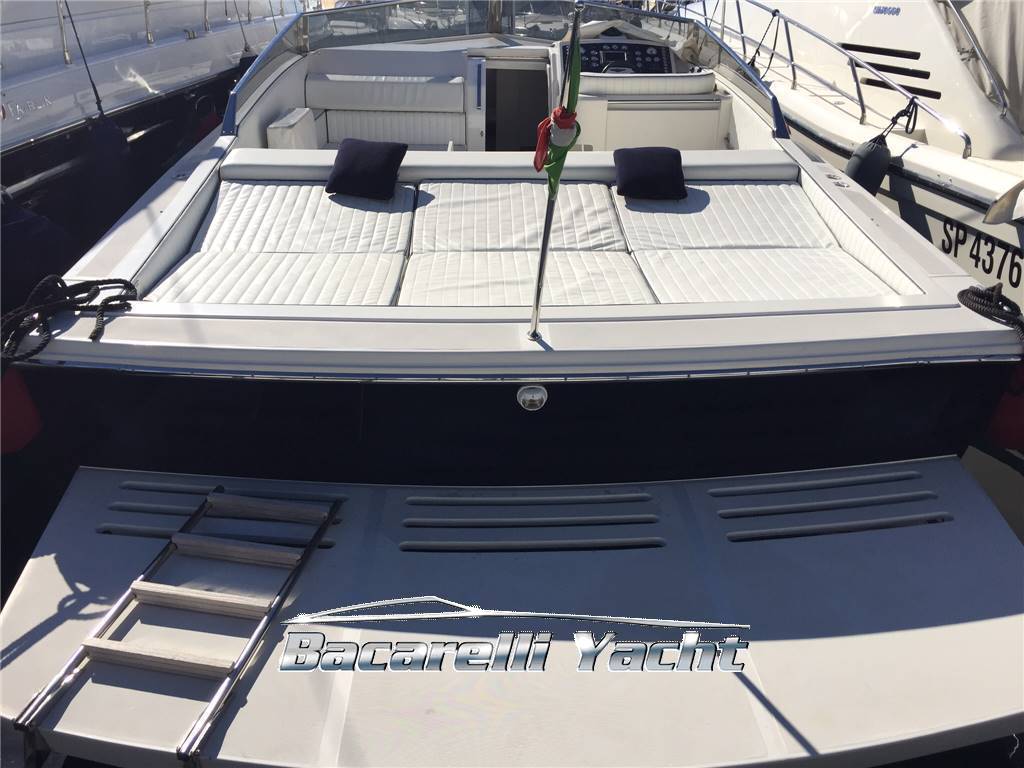 Tornado 38 Usato del 2010, Vendita Tornado 38, Annunci barche e Yacht ...
