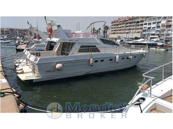 FERRETTI yachts - Vendita barche e Yacht FERRETTI usate, nuove e in ...